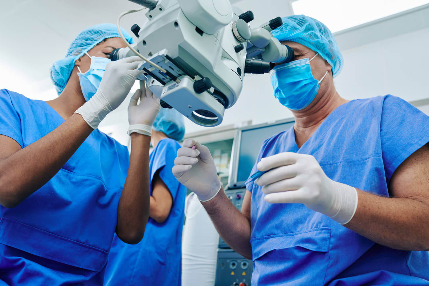 Crystal-Clear Tomorrow: What to Expect from LASIK Eye Surgery